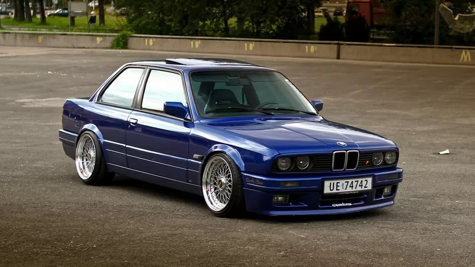 BMW E30 "Ursulet". Simbolul auto german al anilor '80